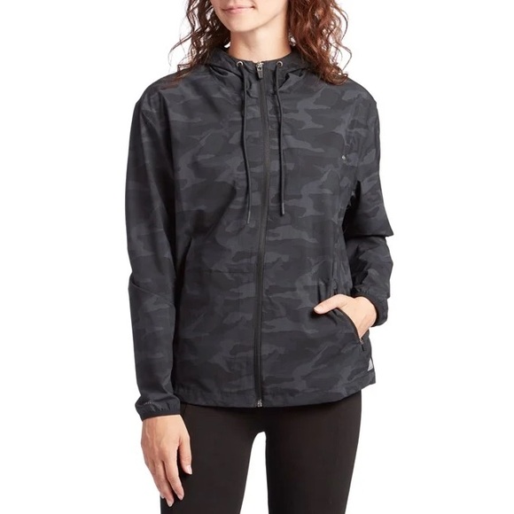 Vuori | Jackets & Coats | Nwt Vuori Womens Outdoor Trainer Shell Jacket ...